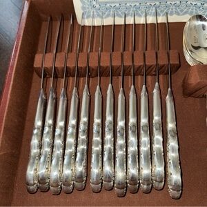 Kitchen | Vtg Wm Rogers Extra Silver Plate Beverly Manor 75 Piece ...